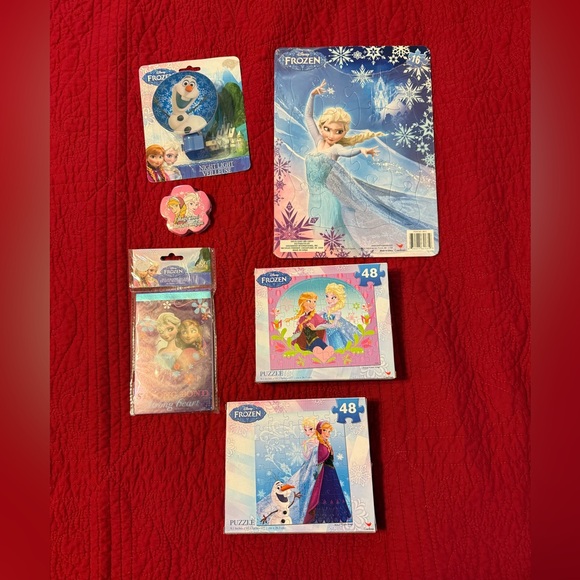 Disney | Toys | Disney Frozen Lot Of 6 3 Puzzles Notepad Night Light ...